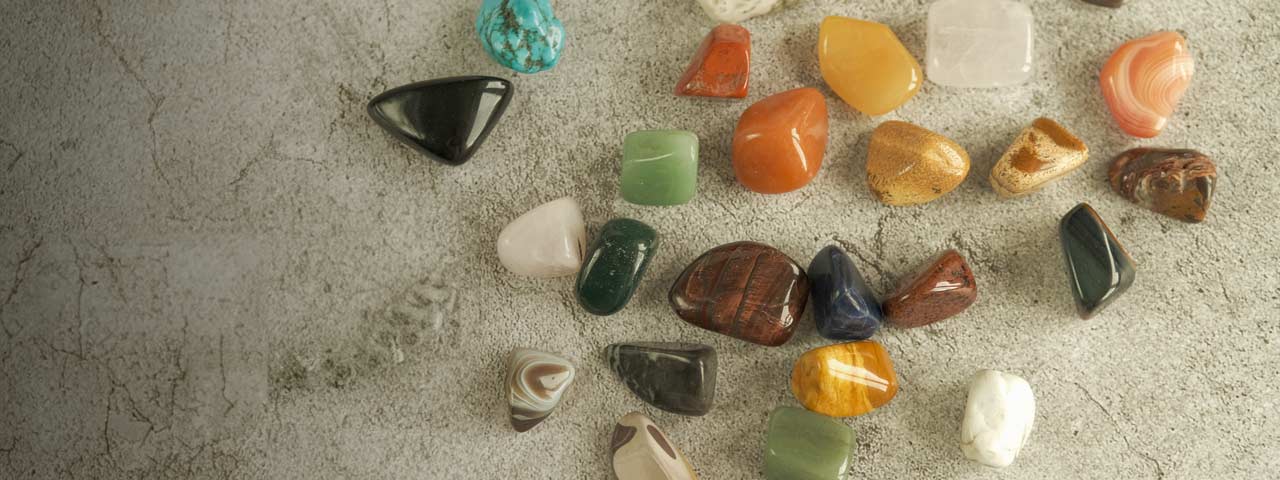 STONES – Innes Strong