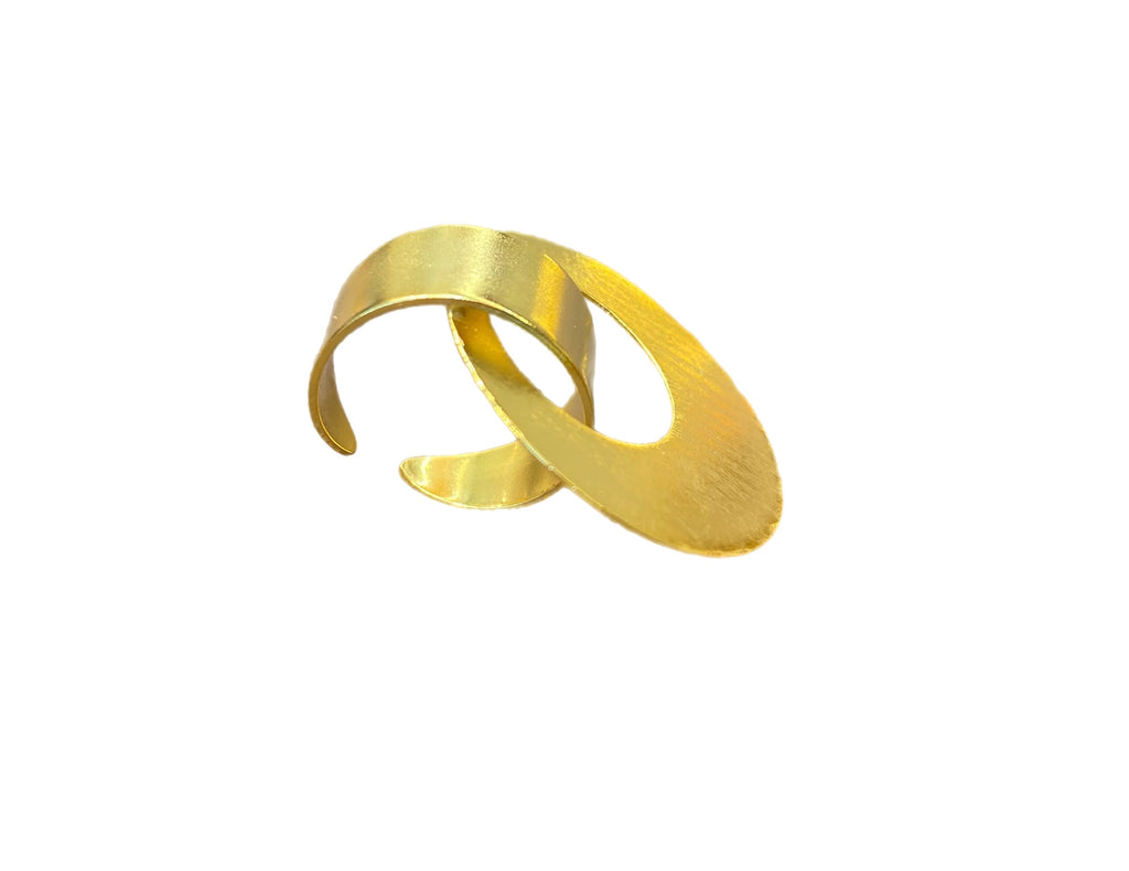 Saturn Good Luck ring – Innes Strong